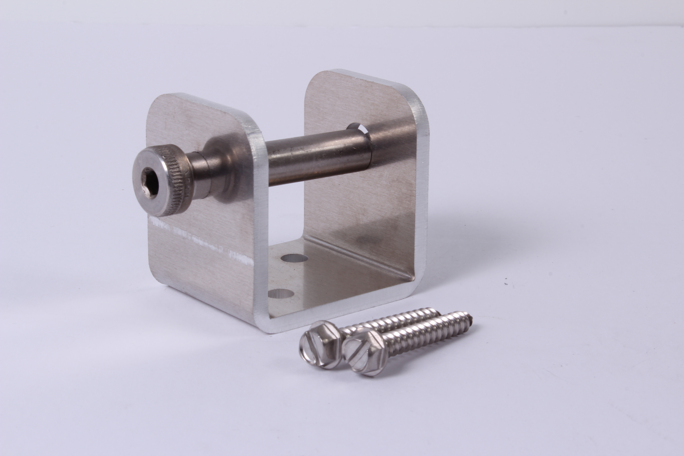 Wind Post Webbing Bracket for Wind Control | Advancing Alternatives